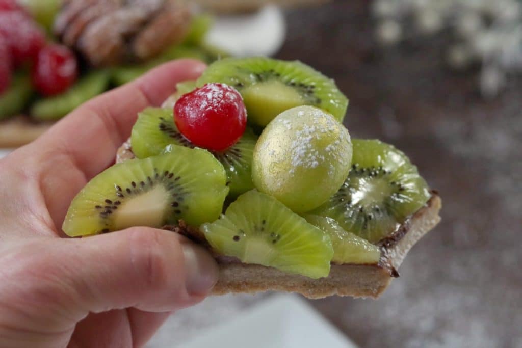 Gingerbread Fruit Christmas Wreath - Food Meanderings