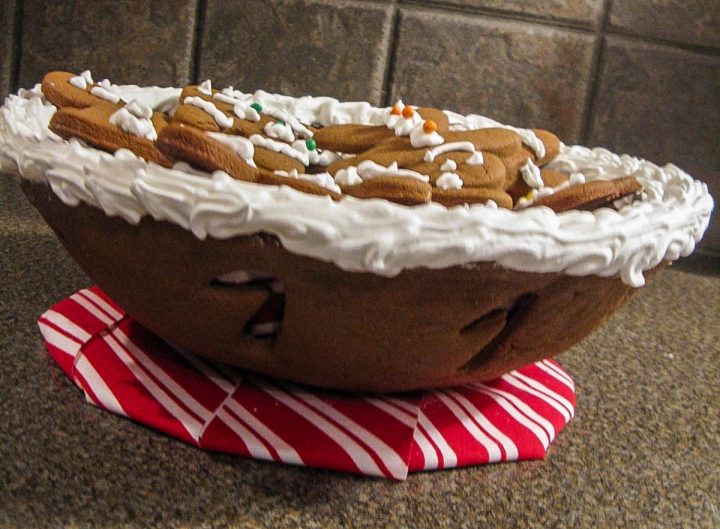 Top 10 tips for Building a Large Gingerbread House - Food Meanderings