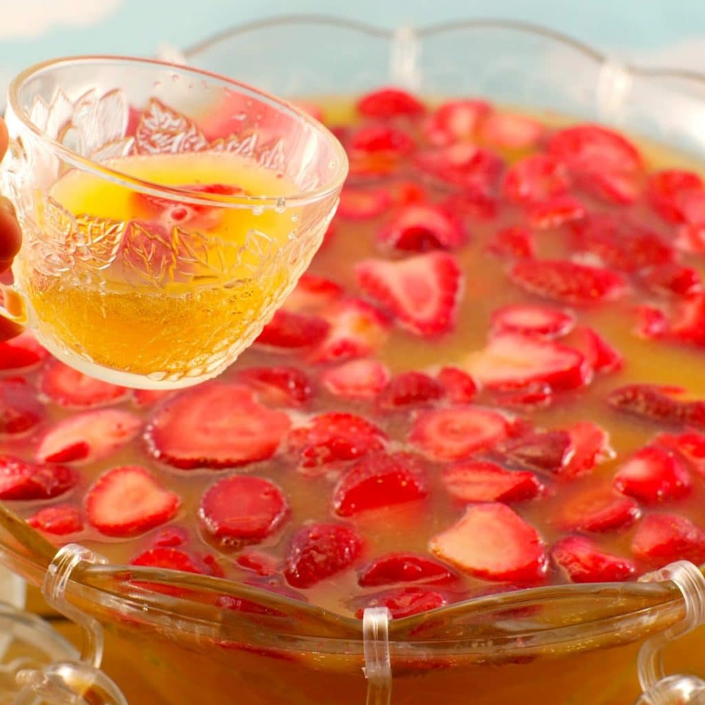 Sparkling Strawberry Party Punch (non alcoholic) - Food Meanderings