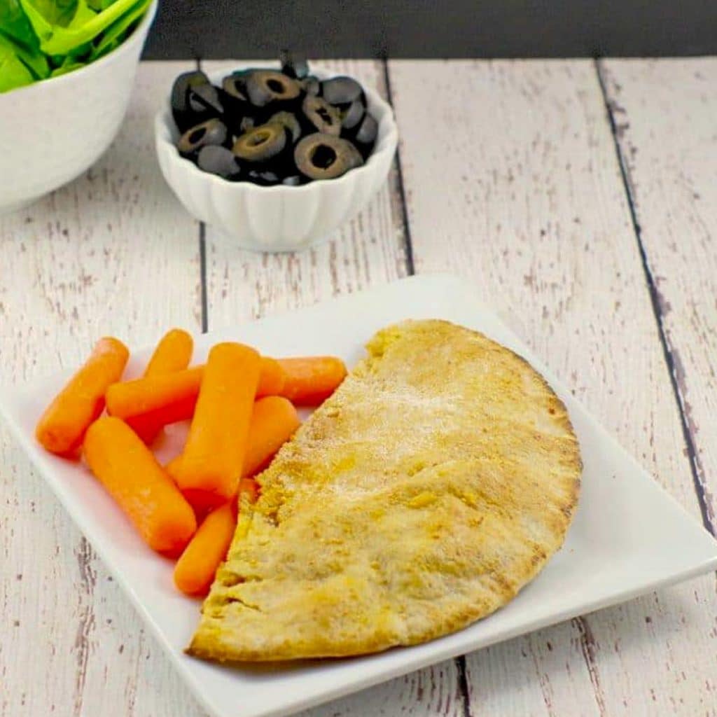 Healthy Homemade Pita Pizza Pockets - Food Meanderings