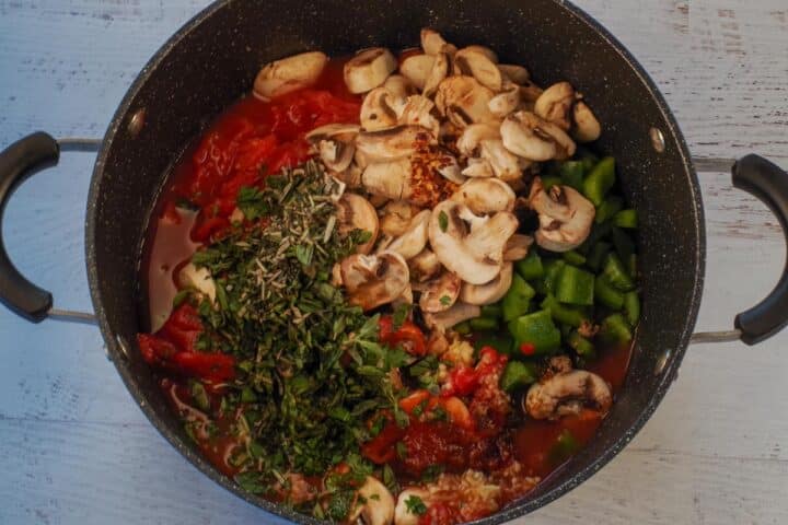 Secret Ingredient Spaghetti Sauce - Food Meanderings