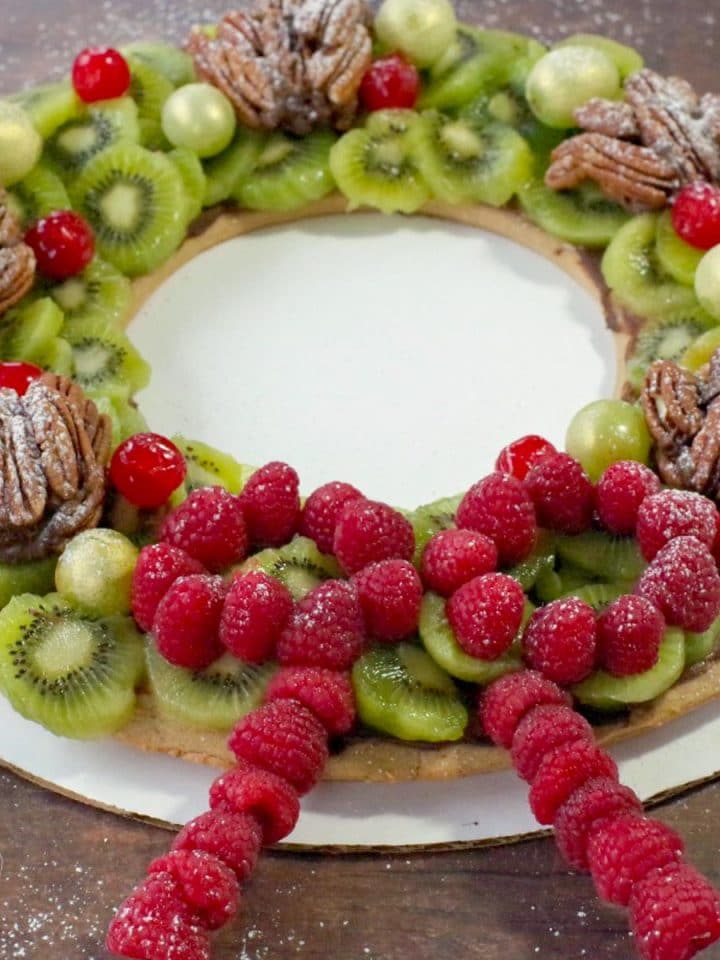 Top 10 tips for Building a Large Gingerbread House - Food Meanderings