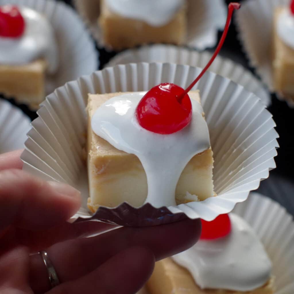 Root Beer Float Fudge - Food Meanderings
