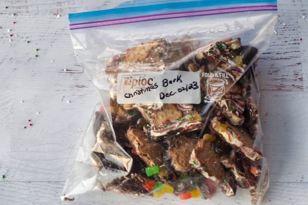 Gingerbread Chocolate Christmas Bark - Food Meanderings