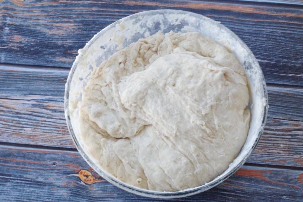 Granny buns (Old Fashioned Dinner Rolls)- Food Meanderings