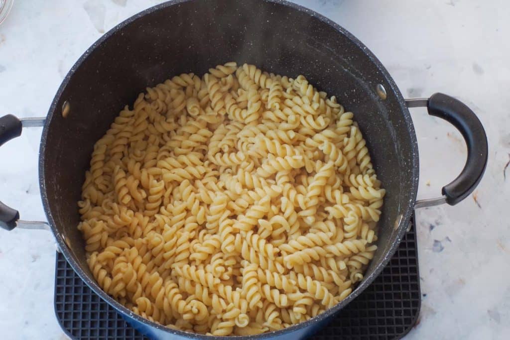 Greek Pasta Toss- Food Meanderings