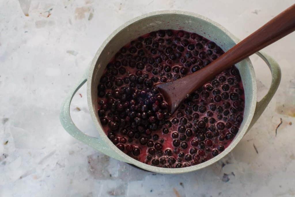 Saskatoon Berry Pie (Filling and Sauce) - Food Meanderings