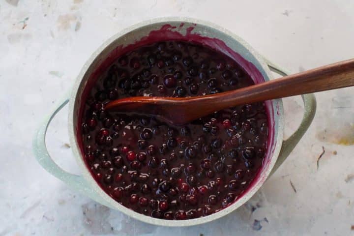 Saskatoon Berry Pie (Filling and Sauce) - Food Meanderings