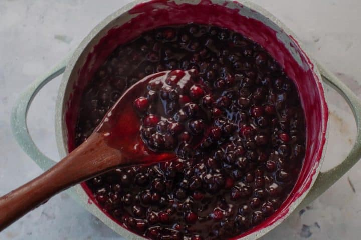 Saskatoon Berry Pie (Filling and Sauce) - Food Meanderings